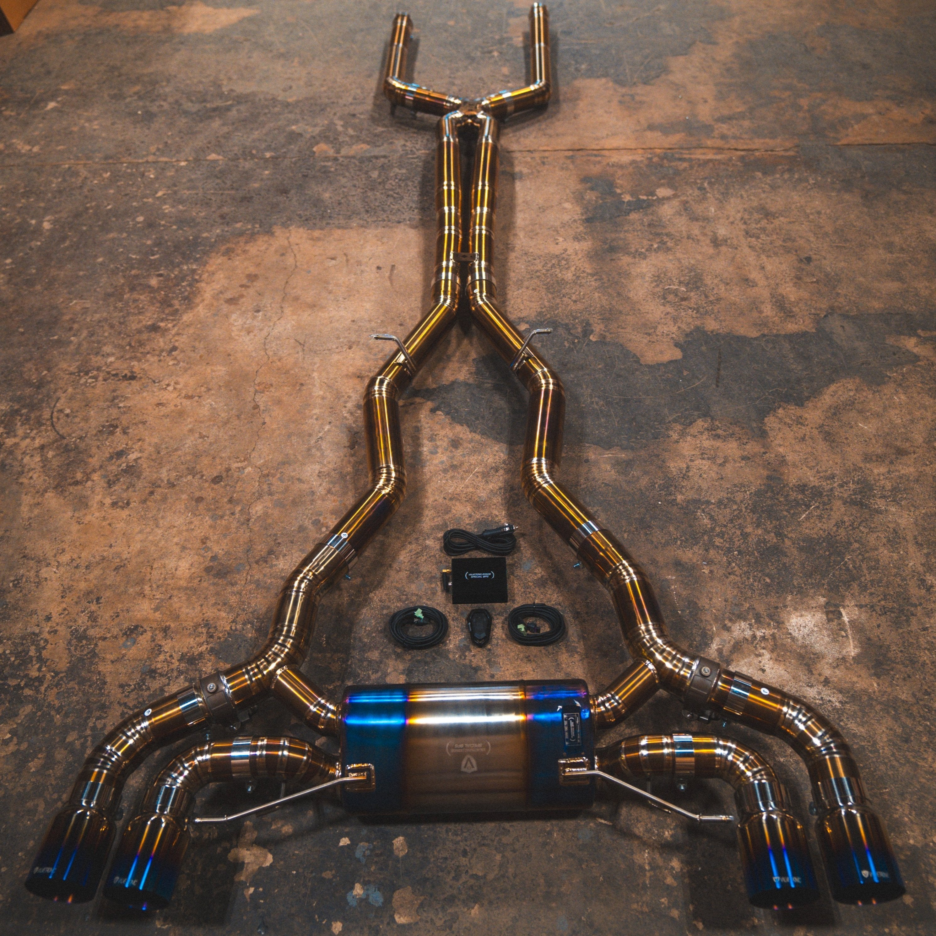 BMW M8 Valved Sport Exhaust System (F91,F92,F93) – AUTOBUNCH®