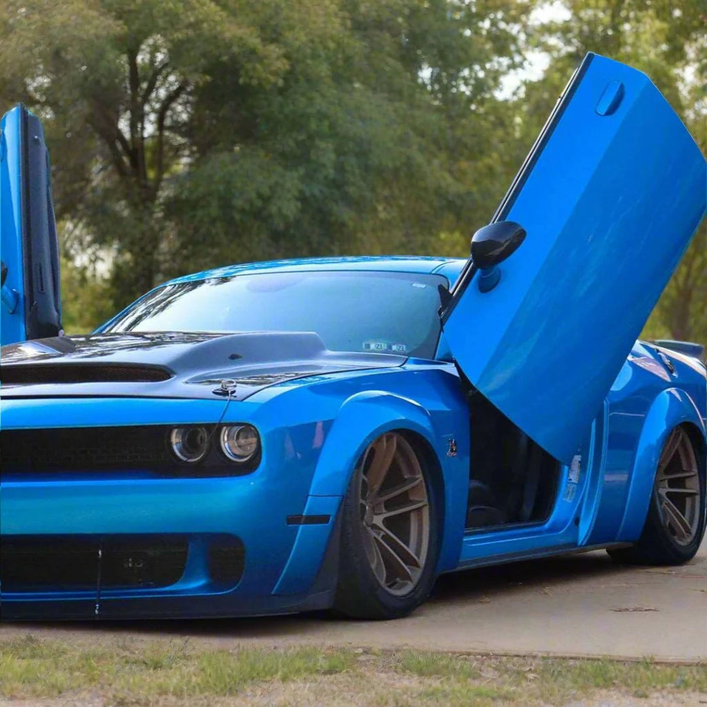 Challenger Lambo Doors | Challenger with Lambo Doors – AUTOBUNCH®