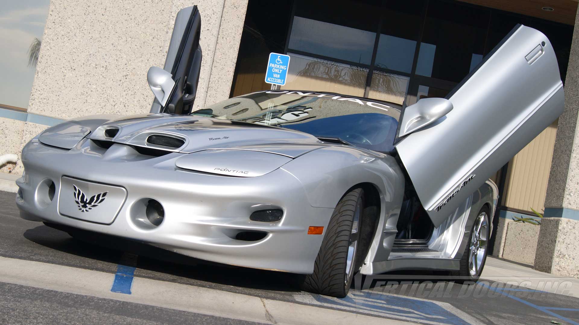 Customize Your Pontiac Firebird and Trans Am 1998-2002 with Vertical ...