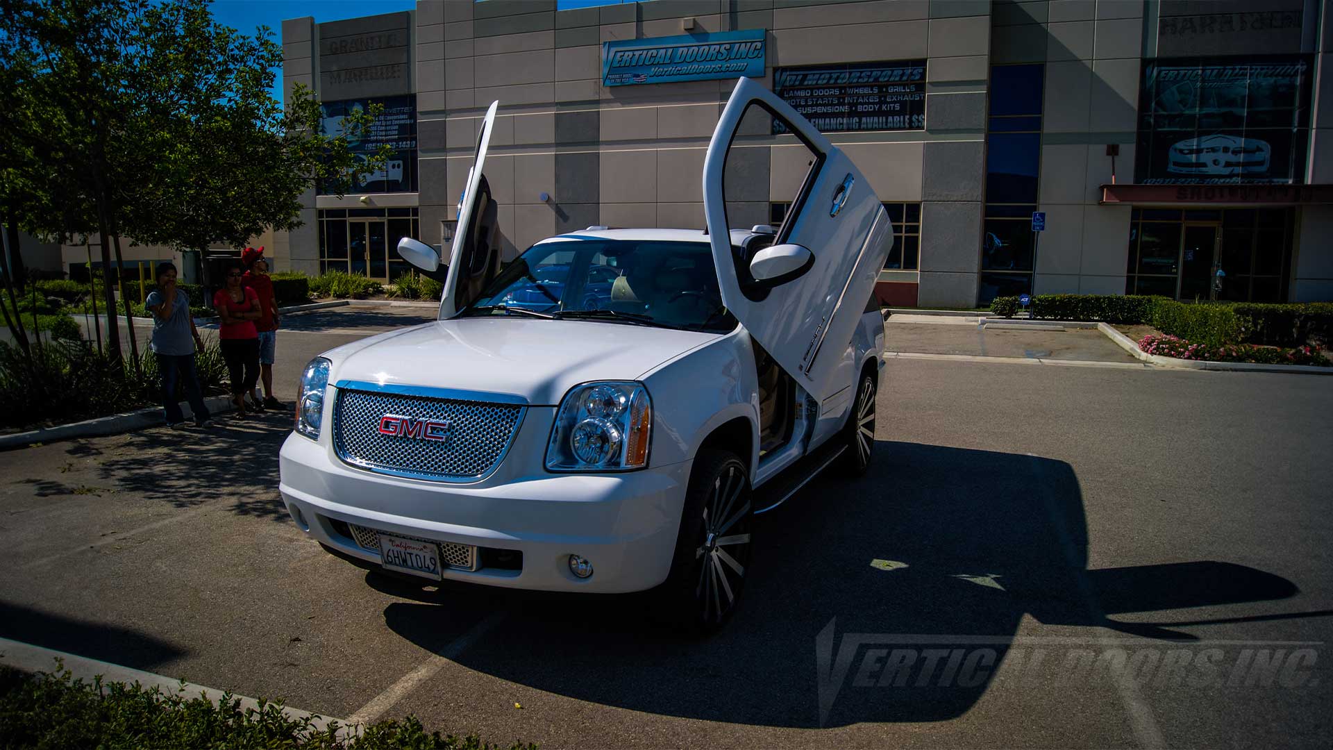 Upgrade Your GMC Denali: Vertical Doors Kit for 2007-2014 Models ...